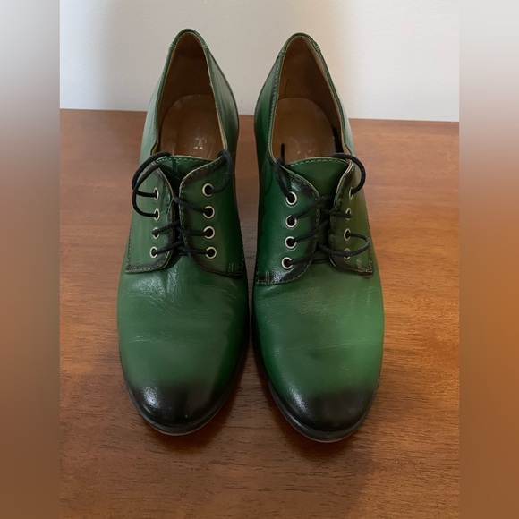 shoe embassy | Shoes | Shoe Embassy Green Heels | Poshmark